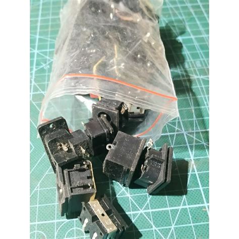 Jual Socket Jek Listrik Copotan Bekas Ukuran Beda Beda Harga Per Plastik Shopee Indonesia