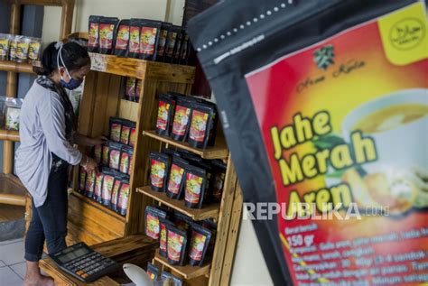 Usaha Gula Aren Lebak Bersertifikasi Halal Kembali Bangkit Republika Online