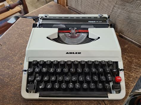 Vintage Retro Adler Tippa De Luxe Manual Typewriter Portable Plastic