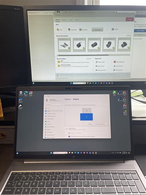 scaling issue between laptop and monitor r solidworks