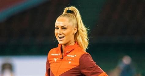 776만 팬 여자 유로 최고 미녀 스위스 국대출전 않겠다→무슨 일이