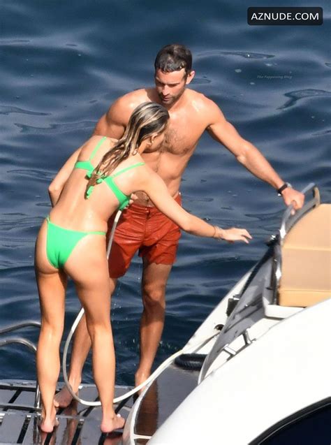 Rebecca Rittenhouse Sexy Enjoys Sun Kissed Italian Holiday With Chace Crawford In Capri Aznude