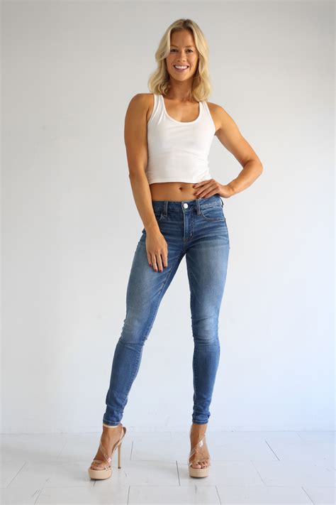 Mackenzie S New View Modeling