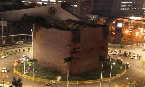 Moa Globe What Really Happened To Sms Iconic Globe