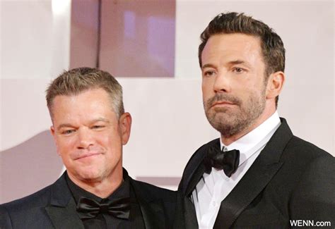 マット・デイモン、親友ベン・アフレックとジェニファー・ロペスの結婚式に出席するため妻とジョージア州に到着[写真あり] Tvgroove