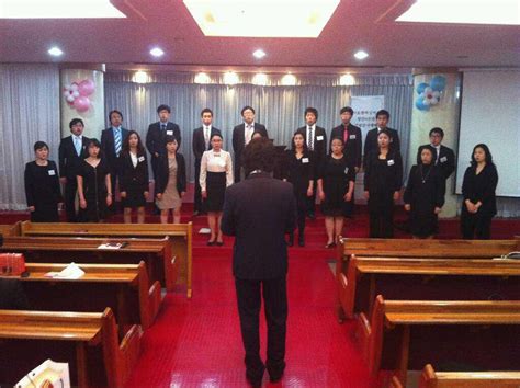 서울챔버싱어즈 2012년 5월 1일 서울챔버싱어즈 창단8주년 기념 감사예배 생일 축하합니다 사랑하는 챔버의 생일 축하합니다 어느덧 저희 서울챔버싱어즈가 8살이