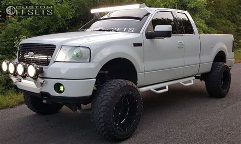 White Ford Truck Parked On Roadside 2004 Ford F150 Off Road 2006