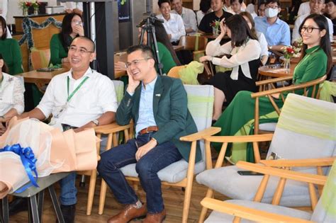 Việtangroup13thyearsold Steve Nguyen Hoai Thi