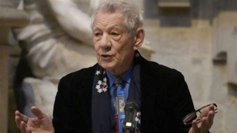 Ian Mckellen Says Fat Suit ‘saved His Ribs During Fall From West End