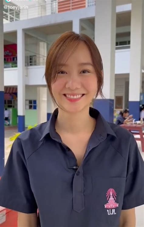 เต้ย จรินทร์พร ย้อนวัยใส่ชุด นร บดินทรเดชา หน้าเด็กเว่อร์นึกว่าเด็ก 16