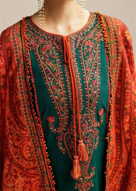 Lawn 3pc Embroidered With Digital Printed Jacquard Dupatta 5113