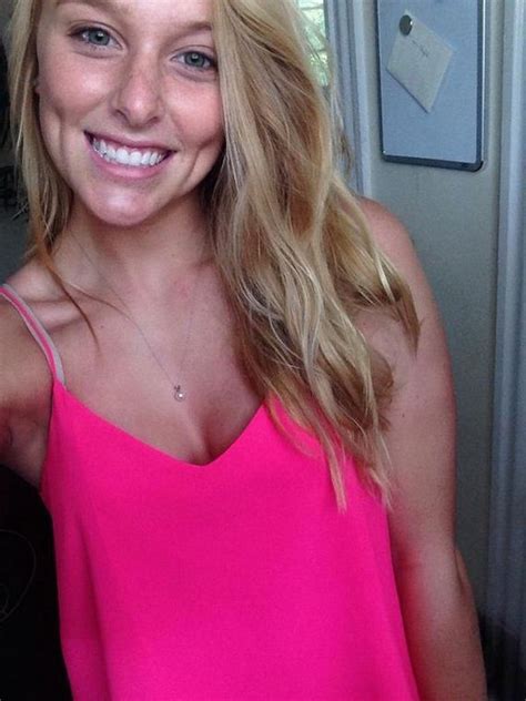 Sexy Selfies You Wont Resist Barnorama