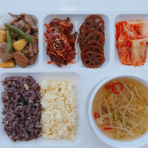 단체급식 메뉴모음 맑은콩나물국 목살스테이크 골뱅이파채무침 연근조림 만들기 10월 구내식당 레시피 네이버 블로그