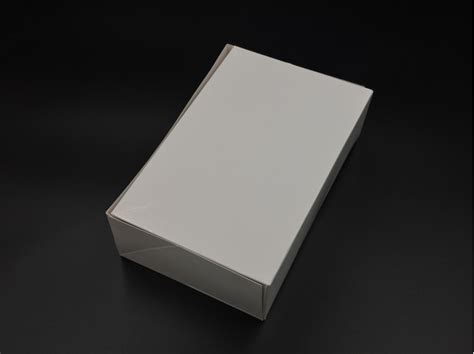 Збірні картонні коробки для подарунків Колір білий 22 5х14 5х7см