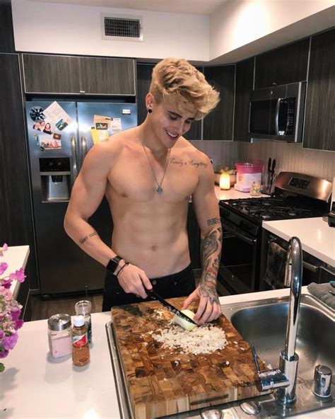 Di Rio Dos Famosos E Tem Um V Deo Incr Vel De B Nus