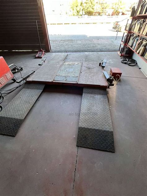 Подемник за гуми Подемник Техника за автосервизи София Работи отлично не е ползван мн