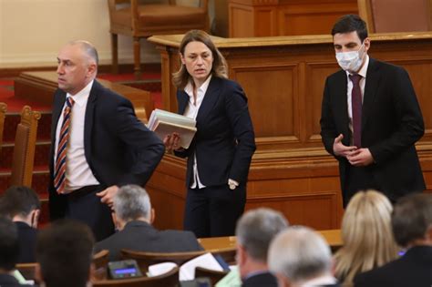 Ставката от 9 ДДС за ресторантьори и хотелиери до 31 декември 2022 г Защото Zashtoto