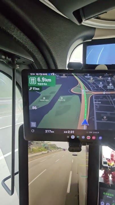 트럭커들이 가장 사랑하는 그녀 내가 다가가면 한 발 멀어지는 그녀 오늘도 그녀를 만나기 위해 쉬지 않고 달립니다 트럭커일상 벤츠트럭 Youtube