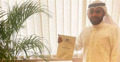 رئيس البلدي يقدم ذمته المالية الدورية إلى نزاهة الراي