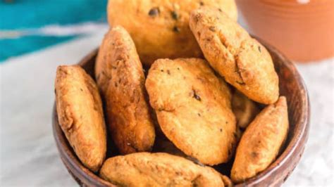 मेथी की मठरी कैसे बनाएं एक बार बनाएं और लगभग 15 दिनों तक आराम से खाएं Jansatta