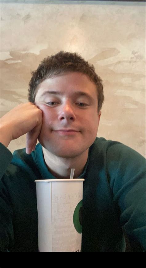 Alec Benjamin Benjamin Singer Handsome