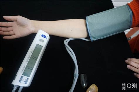 华为脉搏波血压计RBP 6600 精准智能又便携 试用报告 新浪众测