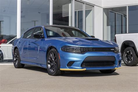 Dodge Charger Daytona Display Dodge Offers The Charger In Sxt Gt R T