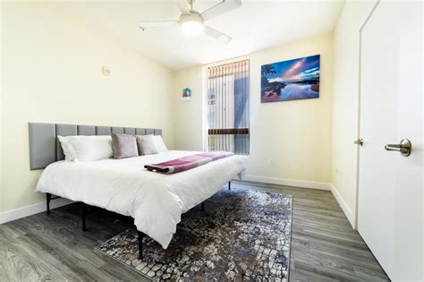 Luxury High Rise W 2 King Beds Tempe
