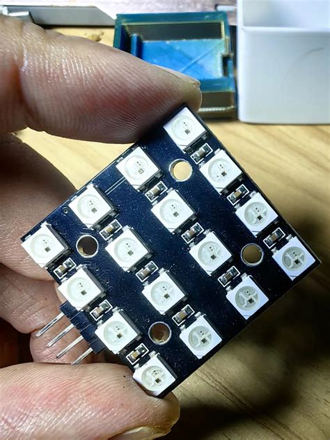 【花雕学编程】arduino动手做（233） Esp32 S3 Uno（n16r8）点亮16位ws2812的4x4灯屏 Makelog造物记