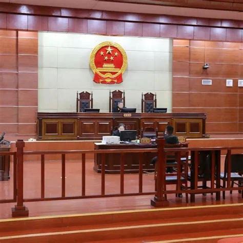 潜山法院公开审理一起涉嫌收买非法提供信用卡信息罪案件 李某某 被告人 资料
