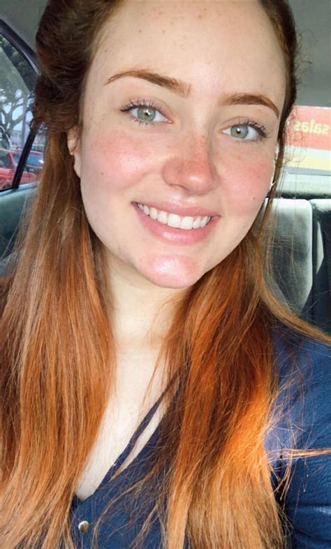 Do I Look Cute When I Smile R Sfwredheads