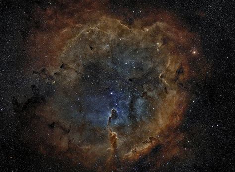 仙王座內的發射星云IC 1396 每日頭條
