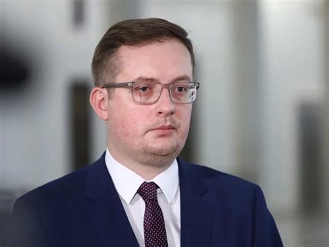 Winnicki Krytykuje Ustępstwa Wobec Ke Tchórzliwi Pieniacze