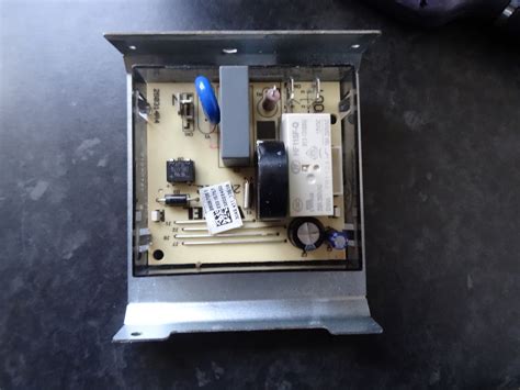 Electric Cooker Oven Troubleshooting And Repair Cooker Oven Timers PCB LCD Removal