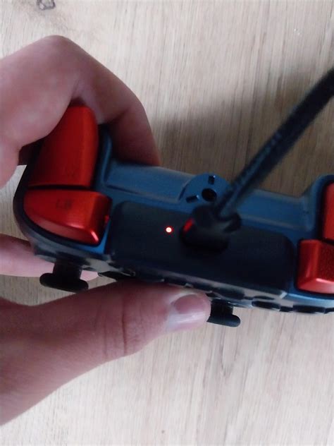 Controller Gives Red Light When I Try To Turn It On Wired An Files