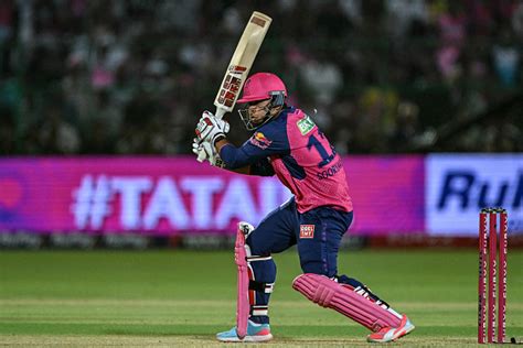 Ipl 2025 Watch 14 Year Old Vaibhav Suryavanshi Hits A First Ball Six On His Ipl Debut For Rr