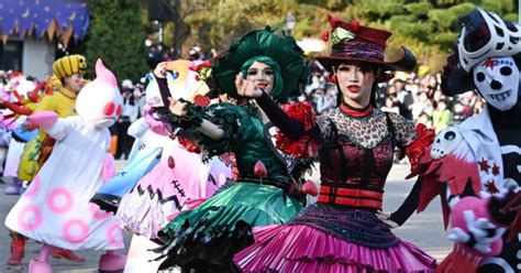 용인 에버랜드 퍼레이드·불꽃쇼 등 핼러윈 축제 중단