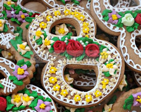 Подарки на 8 марта для женщин Имбирные пряники ручной работы Восьмерка