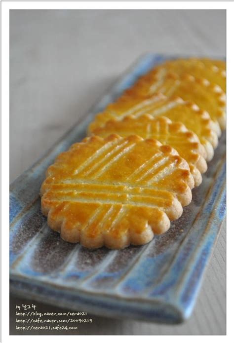 ♪버터의 풍미를 살아있는 쇼트브레드쿠키와 도자기 그릇