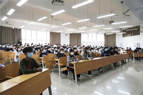 我校召开2022 级团支书培训大会 团委