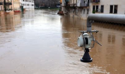 Ultrasonic Level Sensor Working Principle ELTRA TRADE