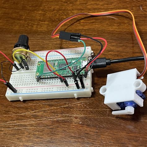 Raspberry Pi Pico（ラズパイpico）でプログラミング ホームページもつくっています。