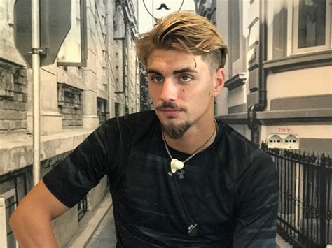 Cu Cine Se Iubește Andrei Dascălu Cine E Iubita Lui Andrei Digilive