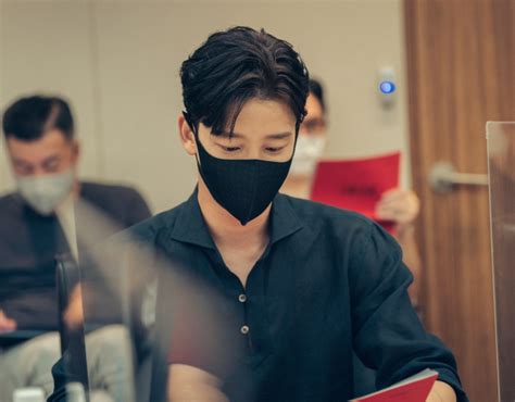 Seo Ji Hye Lee Sung Jae Hong Soo Hyun Lee Sang Woo And More Attend First Script Reading For