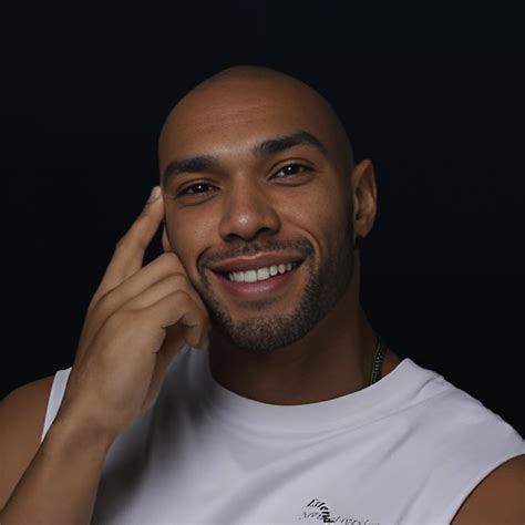 Темная комната Youtube