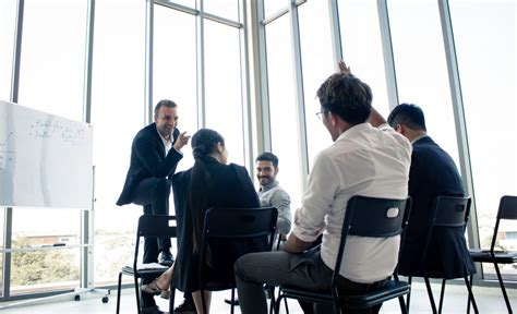 스물네 번째 직장에서의 사회생활 2 질문에 대한 답하기 Great Tiger 캐나다 뉴스 이민 유학 정착 생활 포털