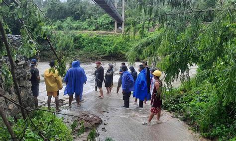 Mag Ina Hinigop Ng Ilog