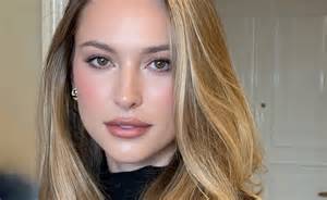 Meet Steve Jobs Daughter Eve Jobs Who Is Winning The Internet With Her