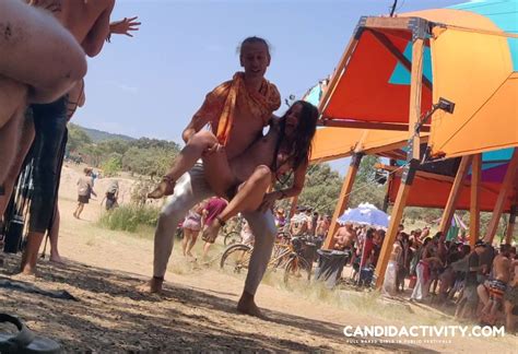Naked girls at festivals fULL NAKED GIRLS IN PUBLIC FESTIVALS Foto Pornô
