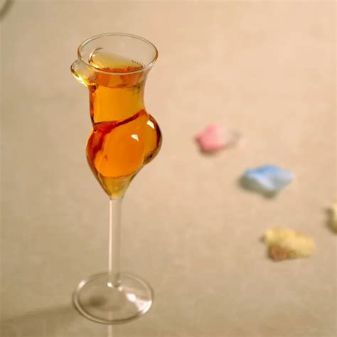 섹시한 크리 에이 티브 와인 안경 받침 크리스탈 컵 아름다움 아름다운 바디 디자인 Drinkware 생일 선물와인 잔 Aliexpress